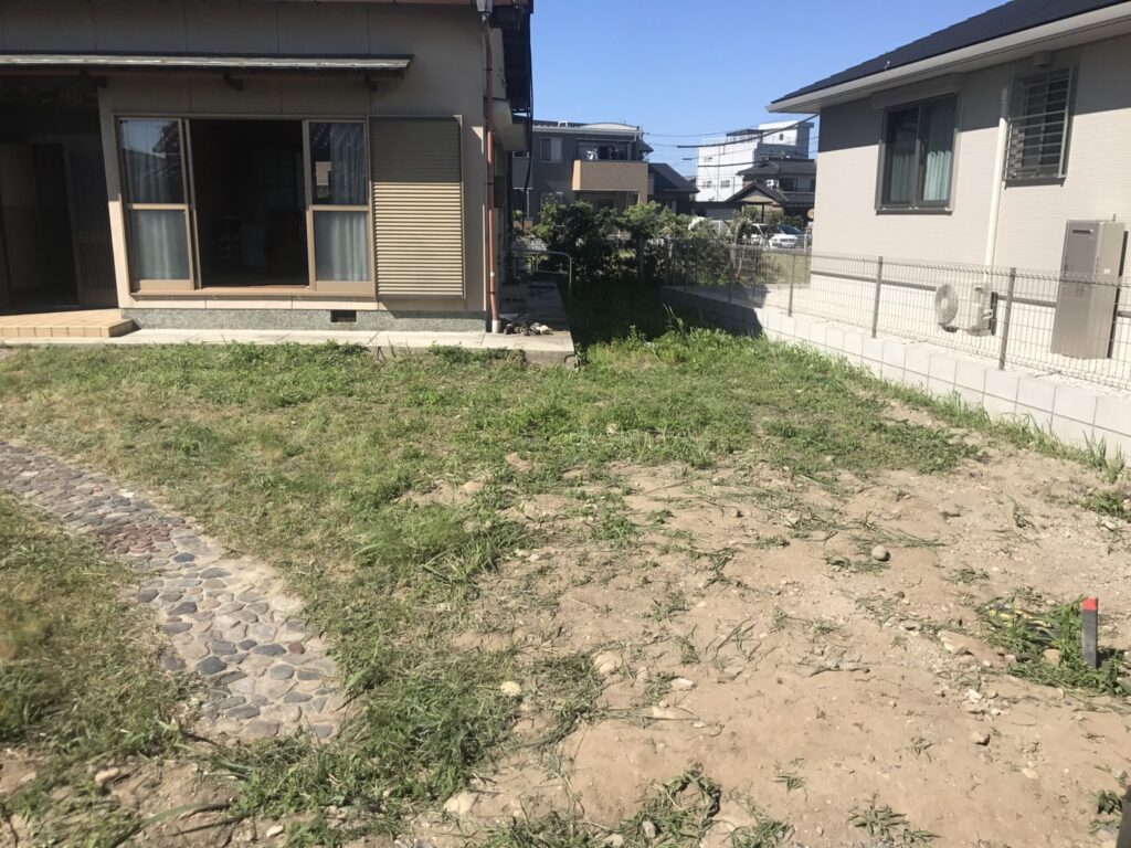 実家じまいの現場担当者へインタビュー｜現状や実態と気をつけること | 名古屋を中心とした不用品回収なら【ecoos（エコーズ）】